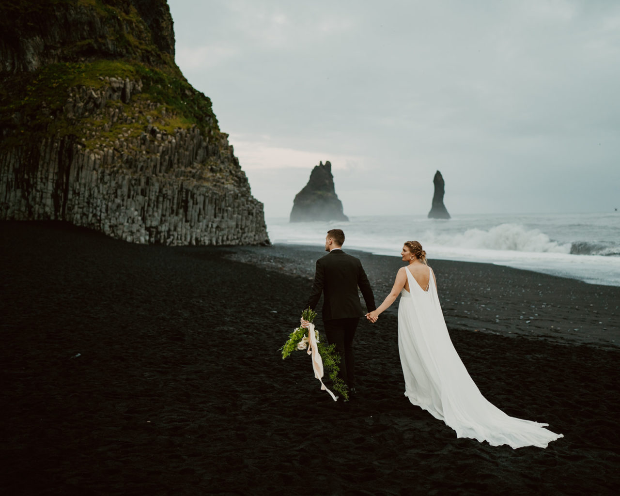 Leah and Darin’s Dreamy Diamond Beach Elopement in Iceland